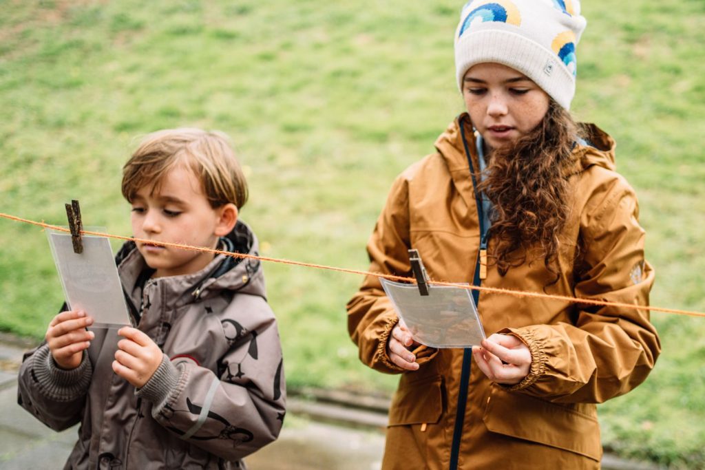 How to teach literacy outdoors